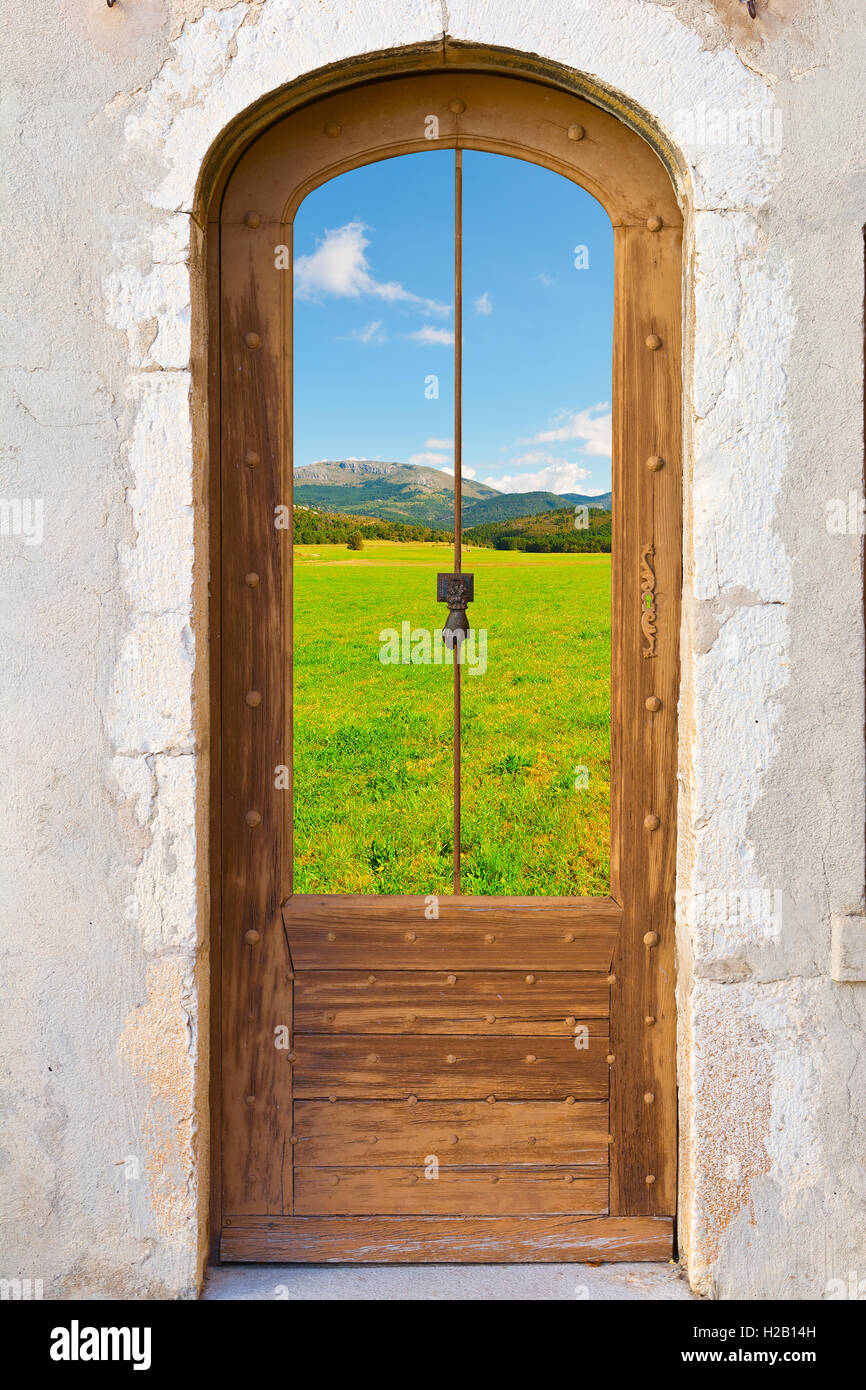 Surreal door hi-res stock photography and images - Alamy
