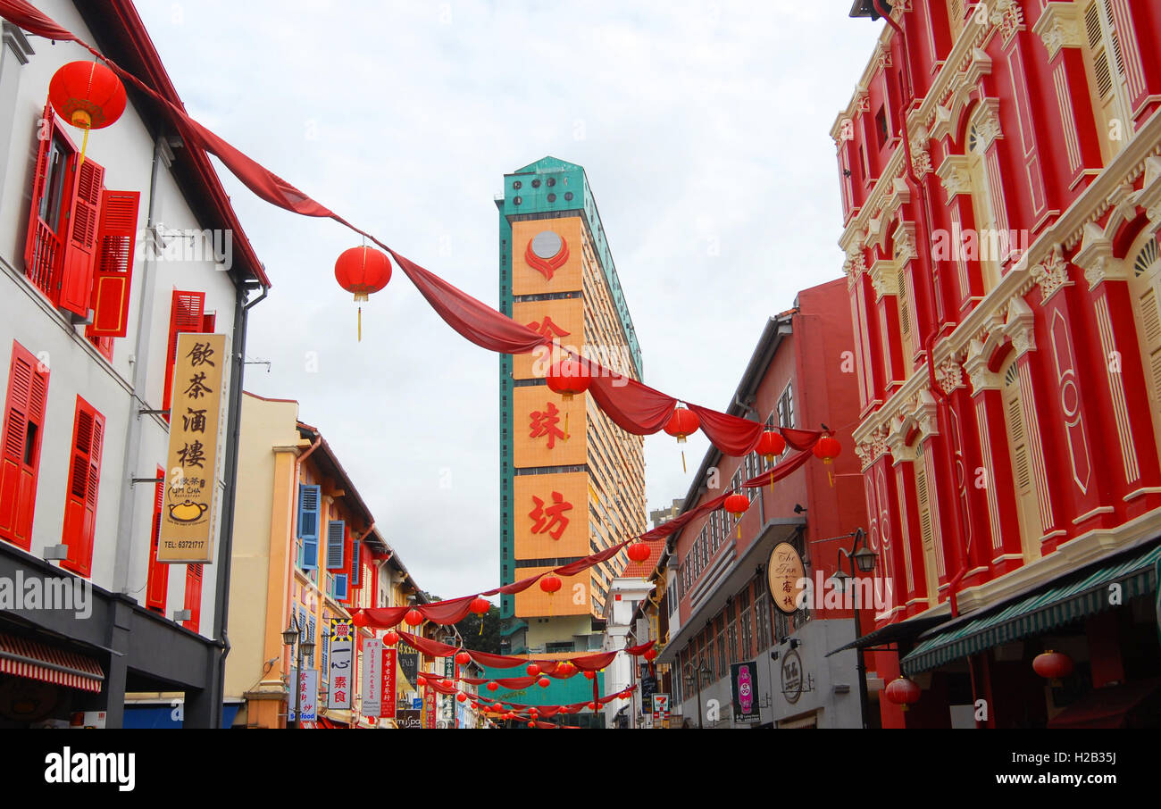 Temple street Chinatown Singapore Stock Photo - Alamy