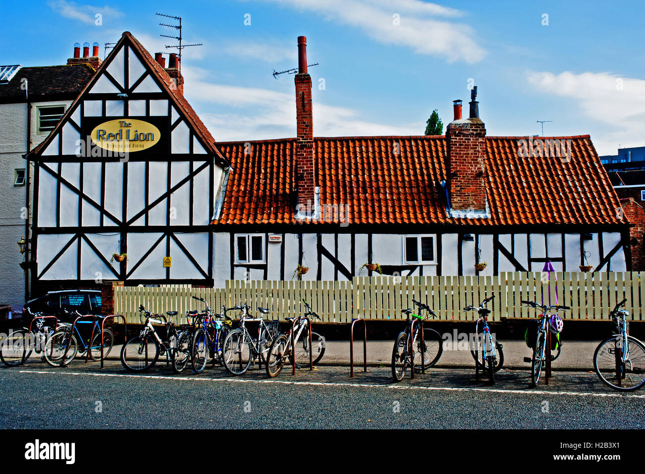 The Red Lion, Merchantgate, York Stock Photo - Alamy