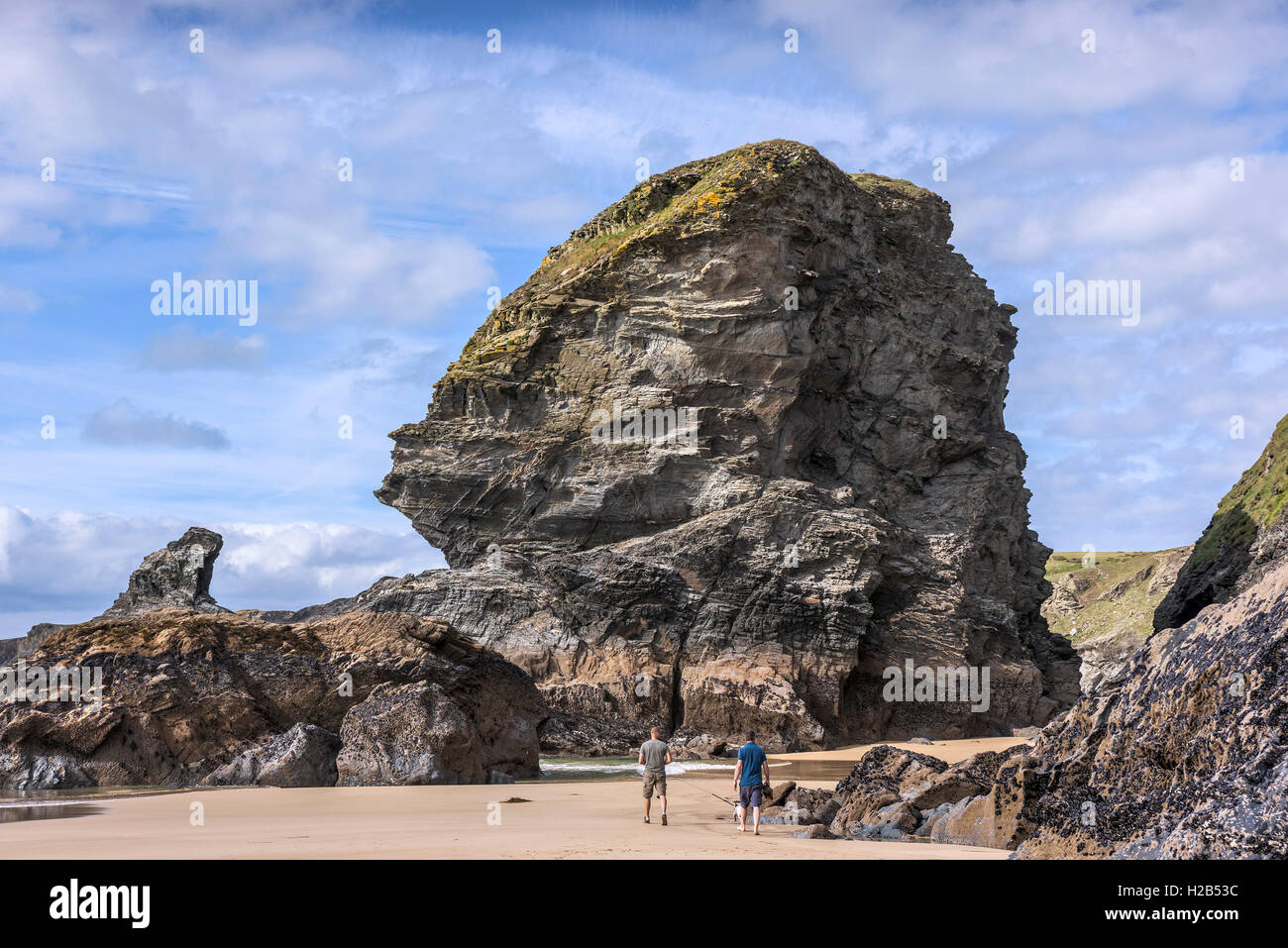 Towering rocky stacks hi-res stock photography and images - Alamy