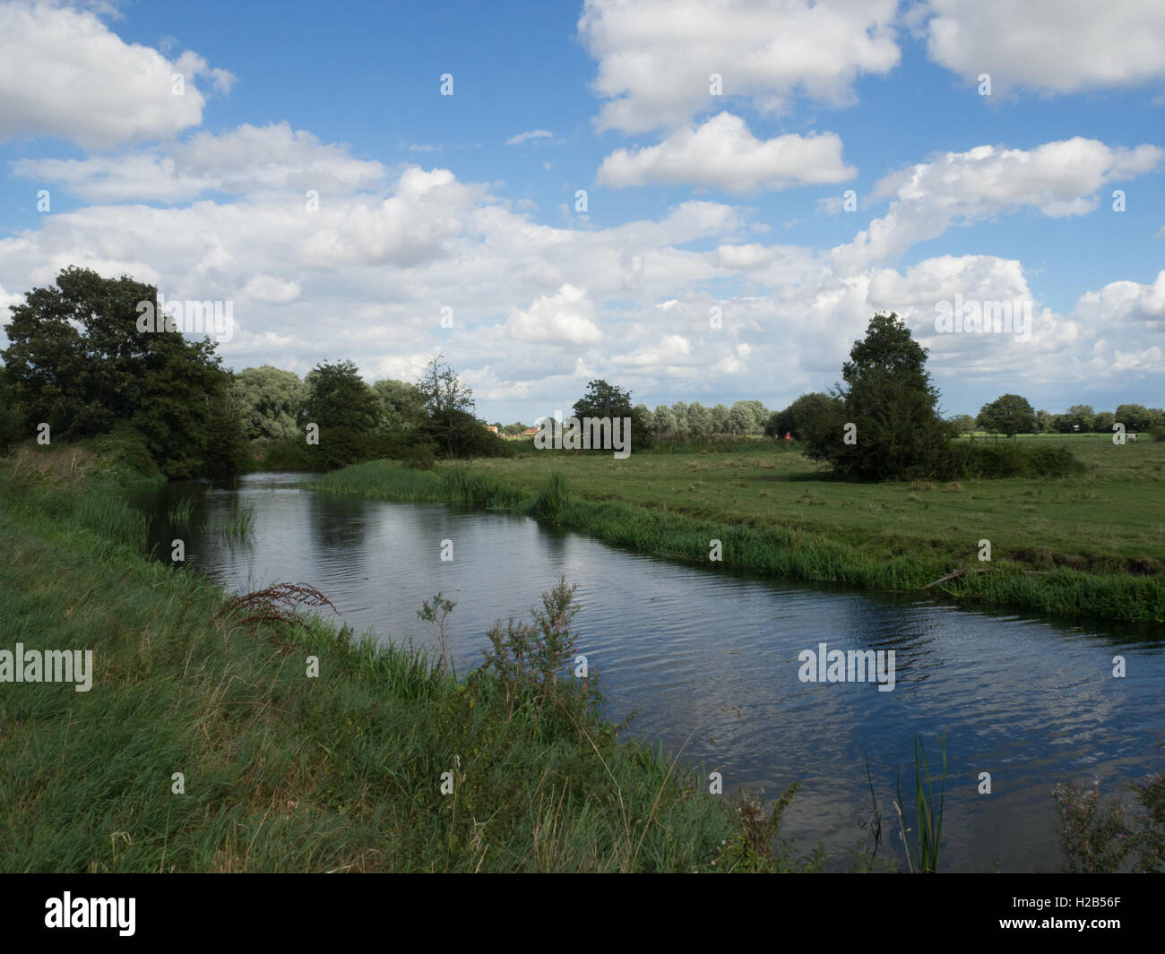 Rural scene river hi-res stock photography and images - Alamy
