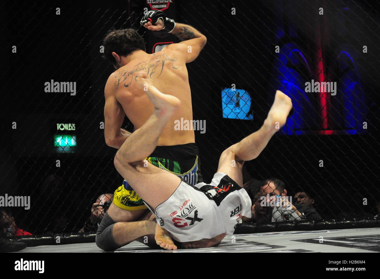 Knock first hi-res stock photography and images - Alamy