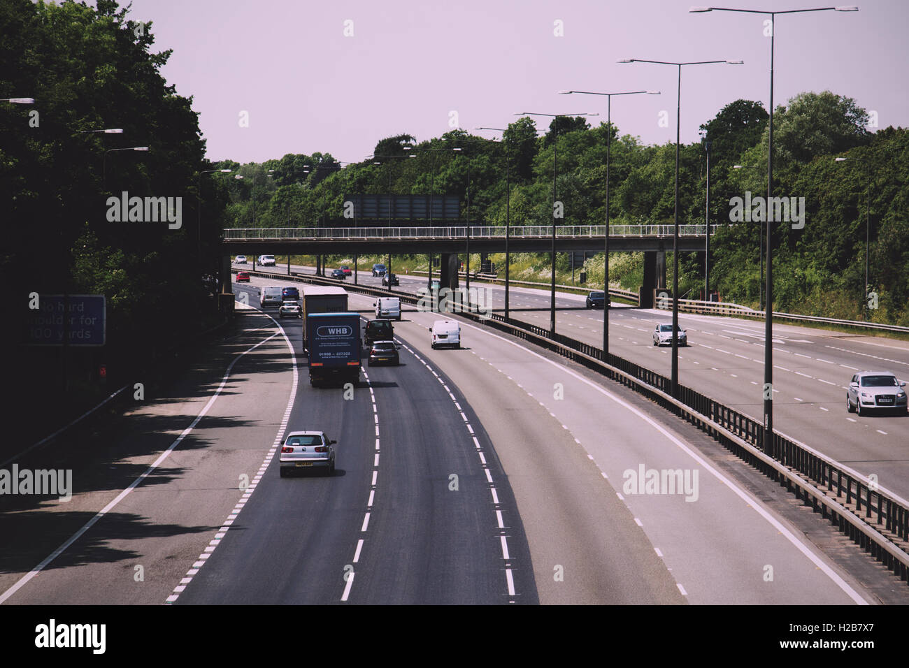 Road sign m40 hi-res stock photography and images - Alamy