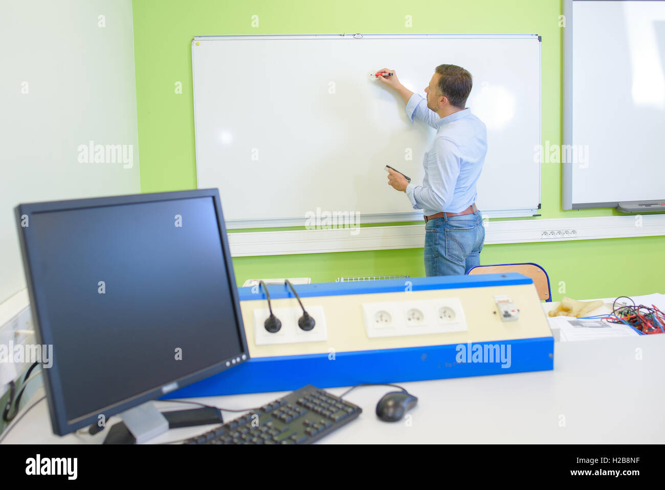 Whiteboard lecture hi-res stock photography and images - Alamy