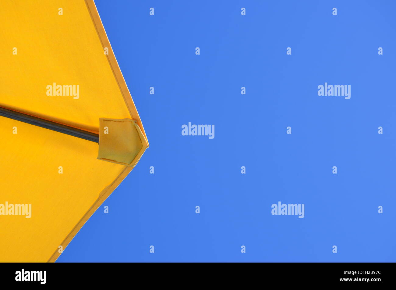 Under an umbrella looking up Stock Photo - Alamy