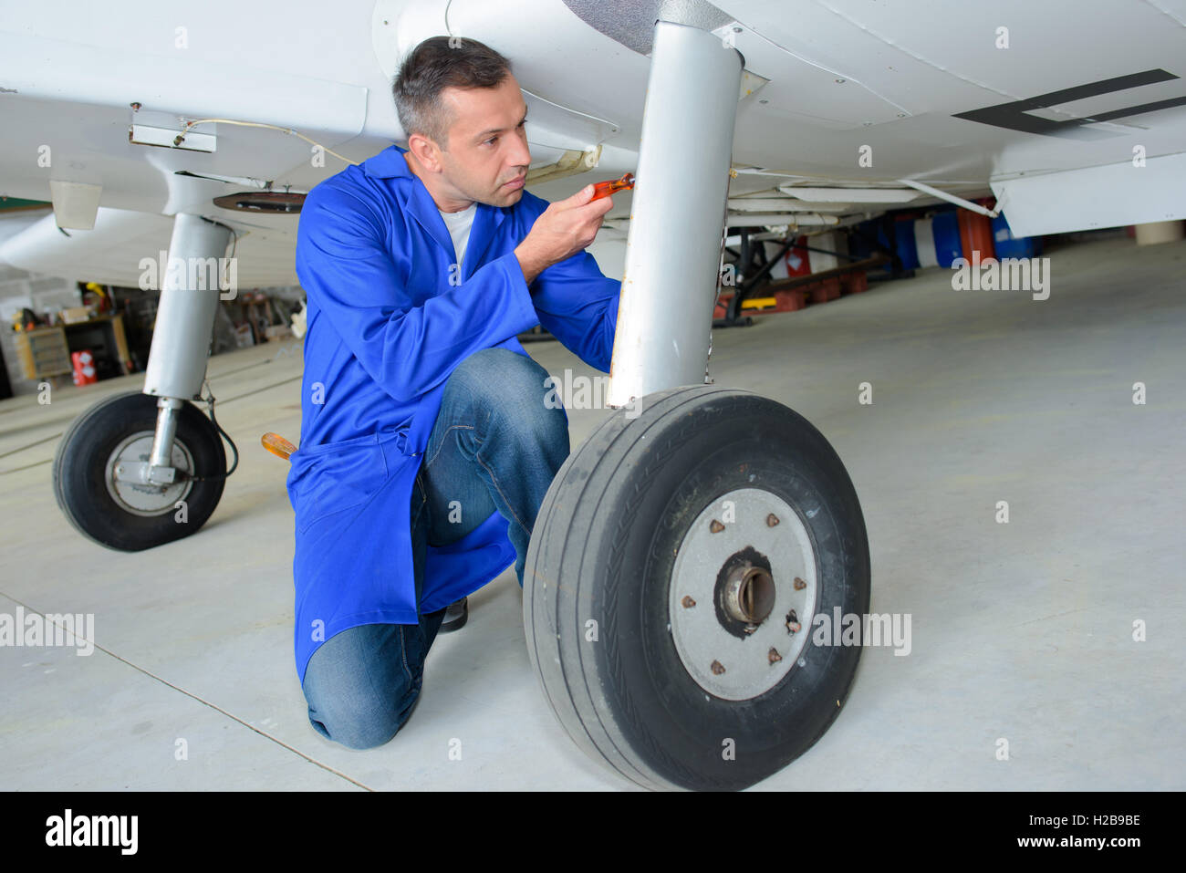 aircraft technician at work Stock Photo - Alamy