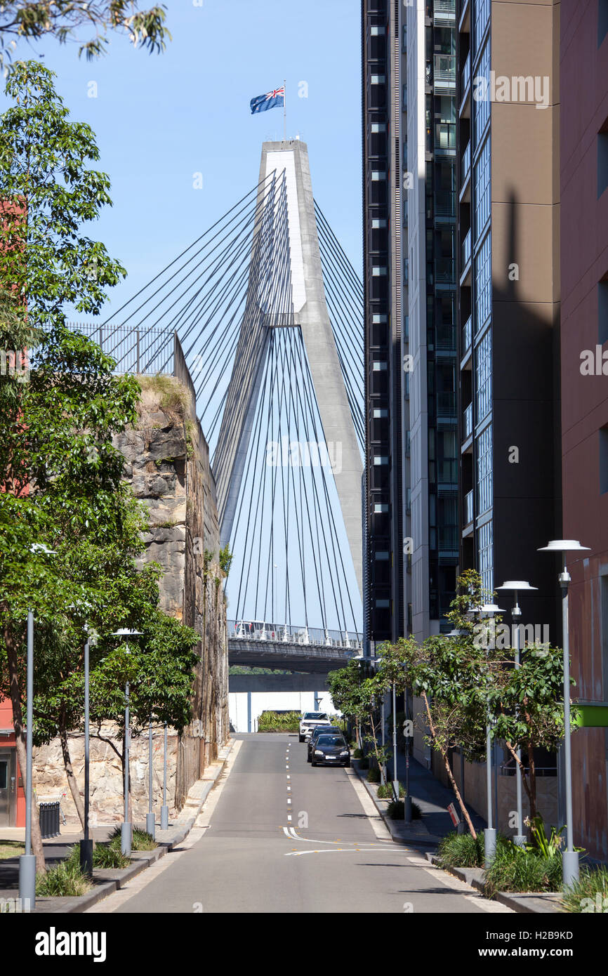 Tower anzac bridge flag hi-res stock photography and images - Alamy