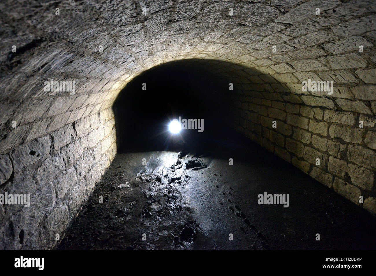 Brick vaulted hi-res stock photography and images - Alamy