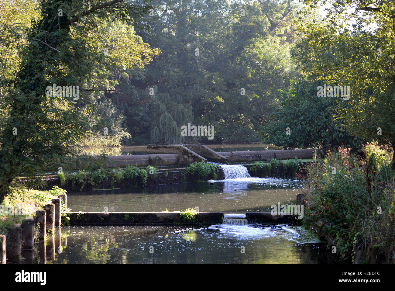 River weir waterfall hi-res stock photography and images - Alamy