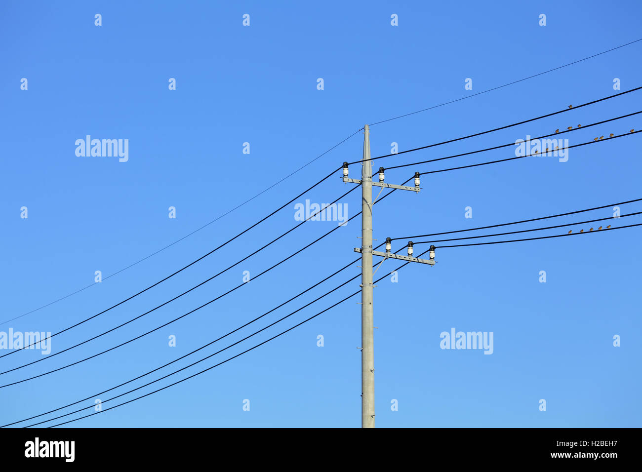 High voltage powerline power hi-res stock photography and images - Alamy