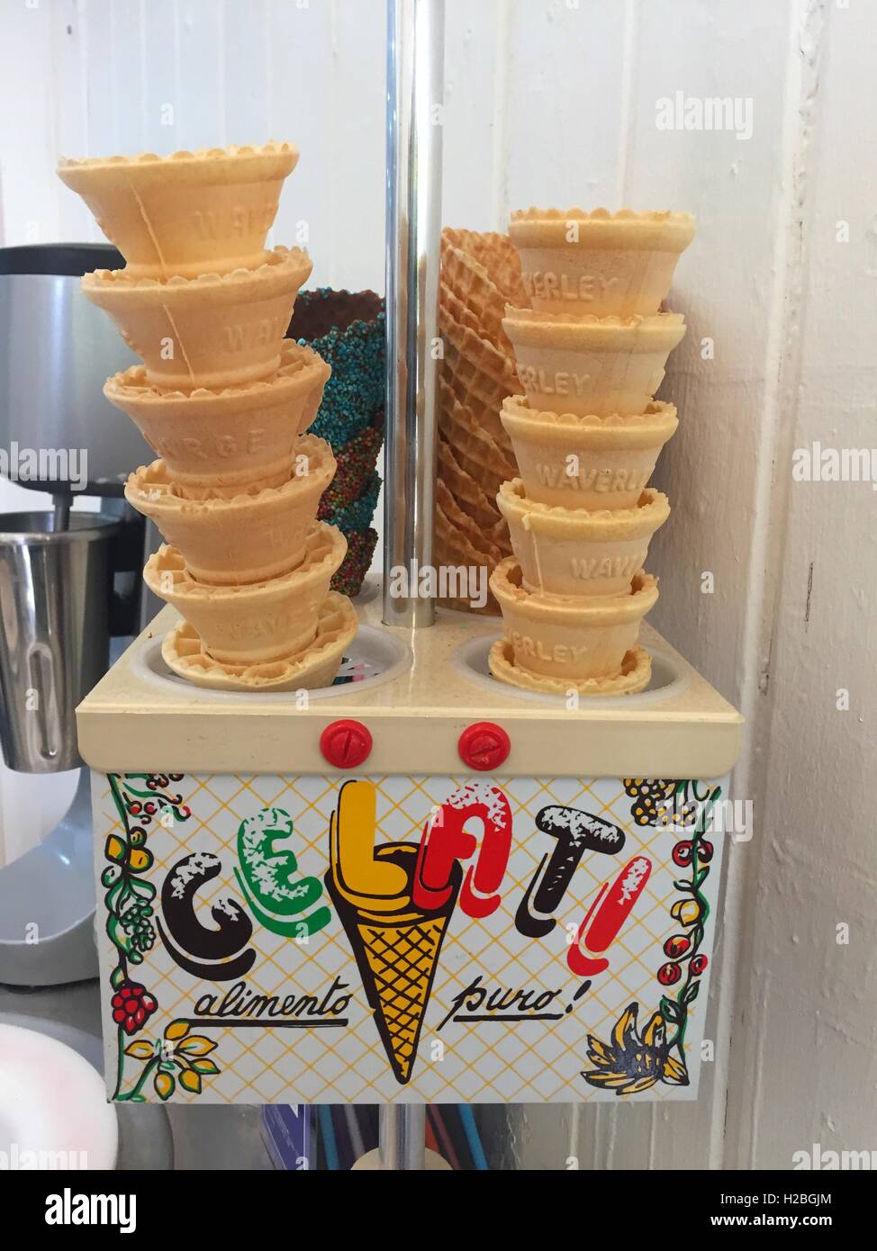 Colonel mustard hi-res stock photography and images - Alamy