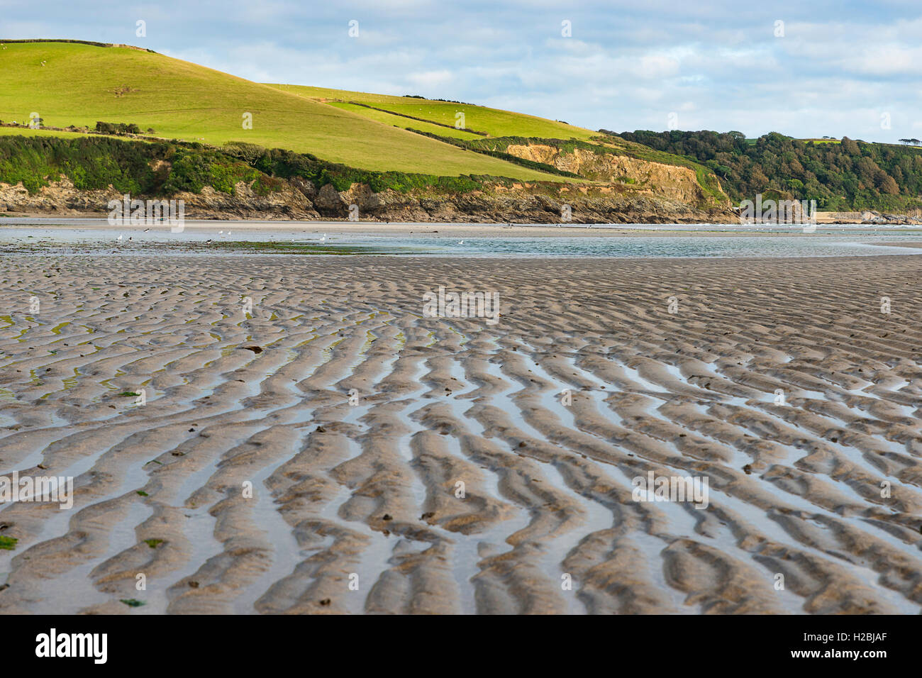 Par Sands Cornwall. A more idyllic stretch of beach can be seen ...