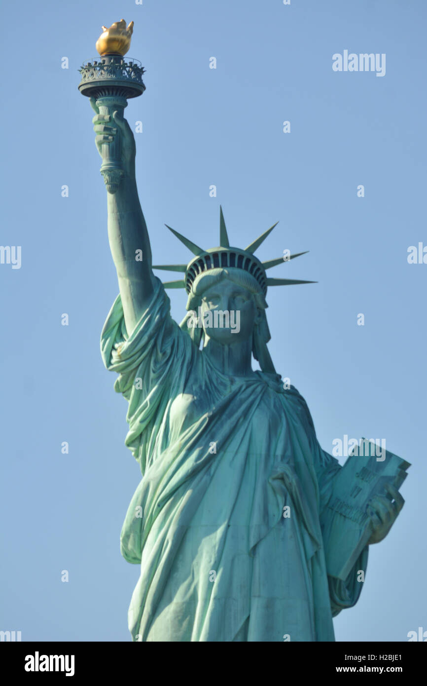 Human statue statue of liberty hi-res stock photography and images - Alamy