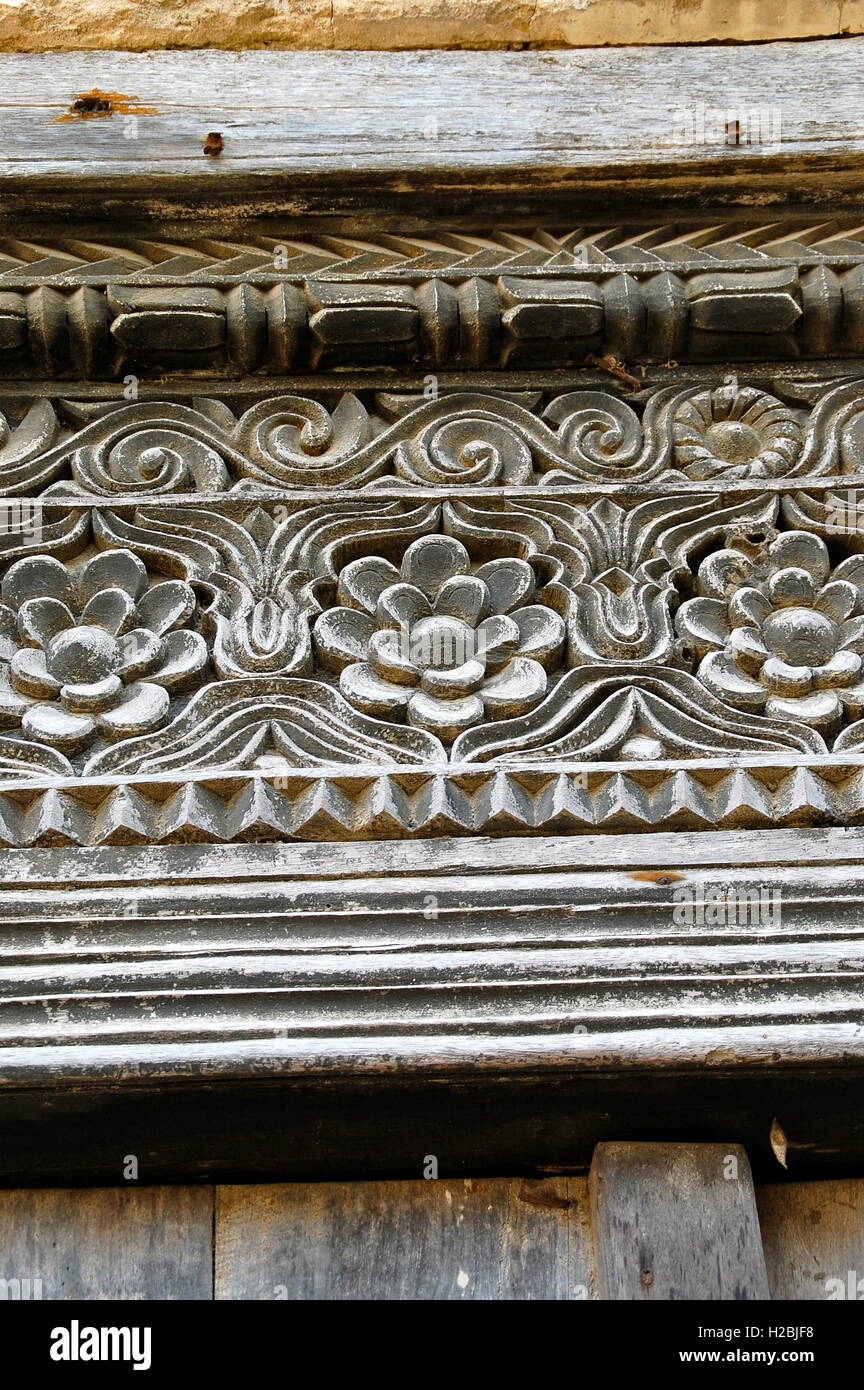 Intricate wood carving hi-res stock photography and images - Alamy