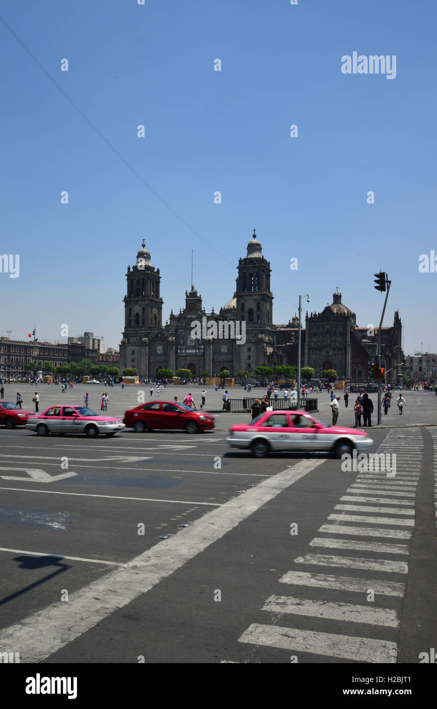 Zocalo Traffic High Resolution Stock Photography and Images - Alamy
