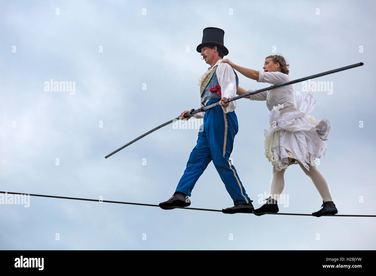 High wire balancing act hi-res stock photography and images - Alamy