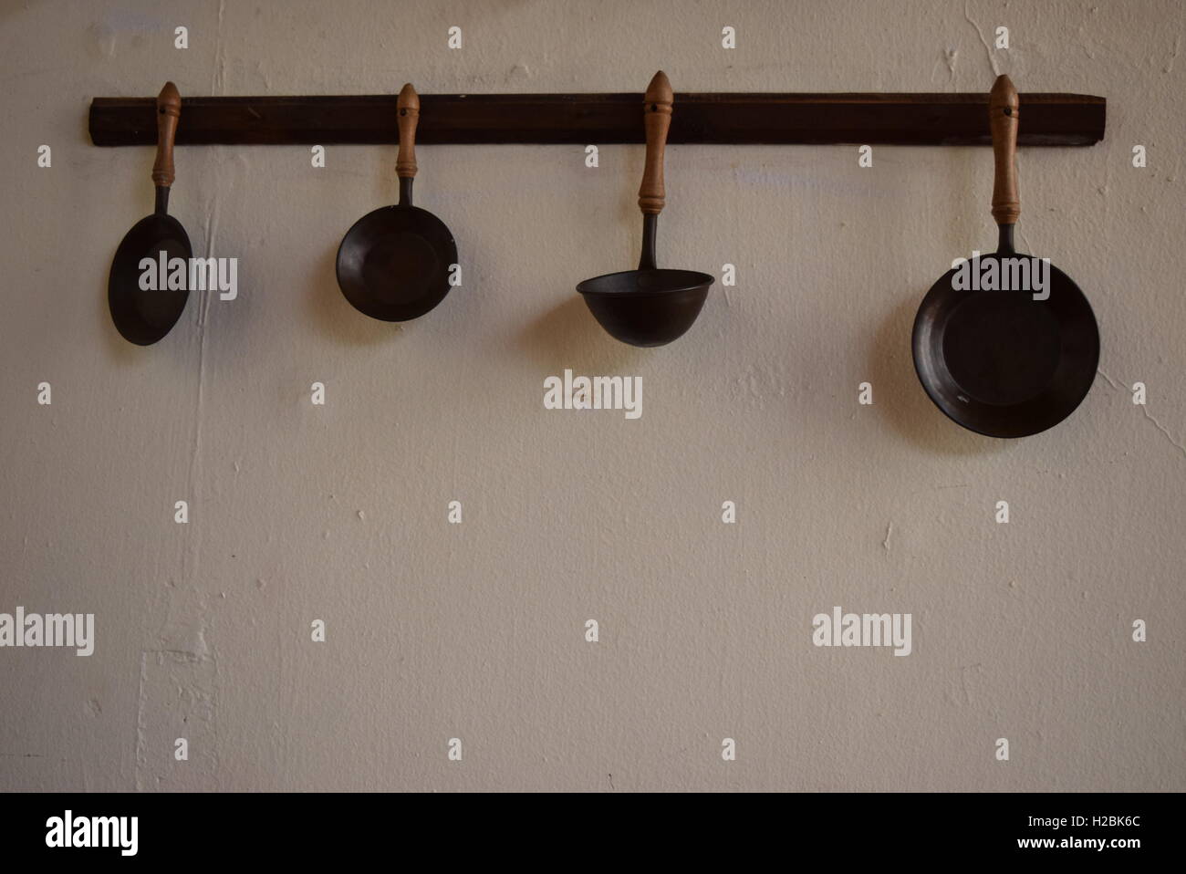 Black wood wall different sizes hi-res stock photography and images - Alamy