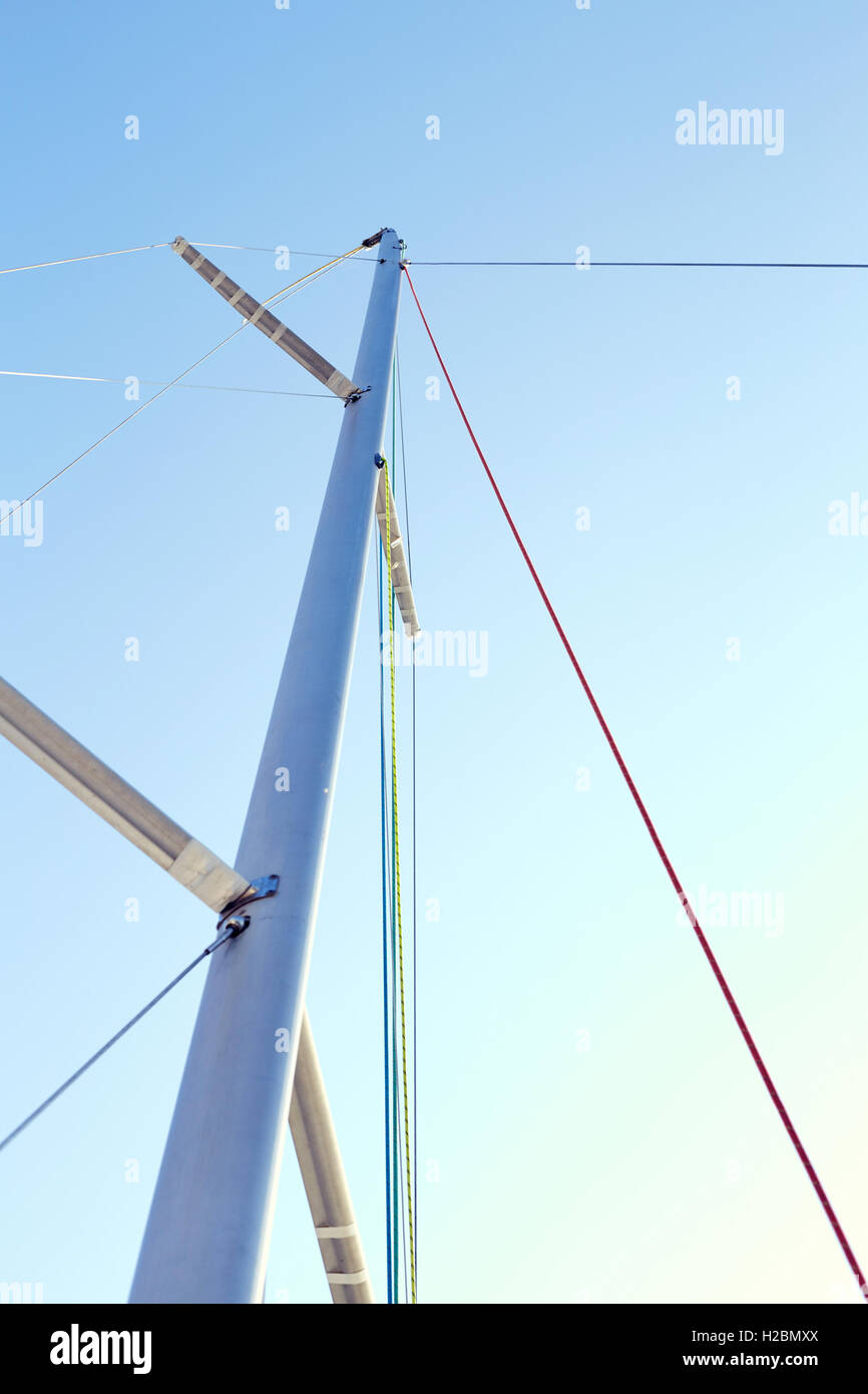 Halyard hi-res stock photography and images - Alamy