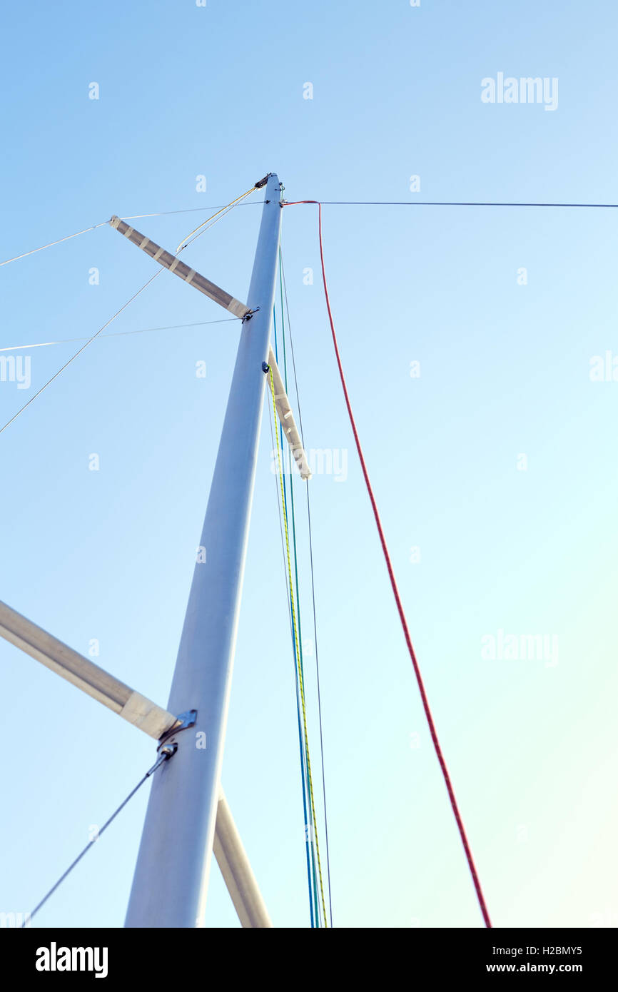 Halyard hi-res stock photography and images - Alamy