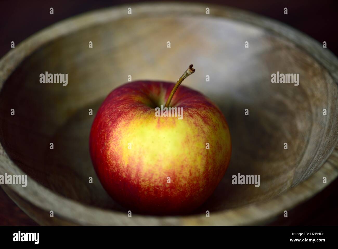 Red apple fruit hi-res stock photography and images - Alamy