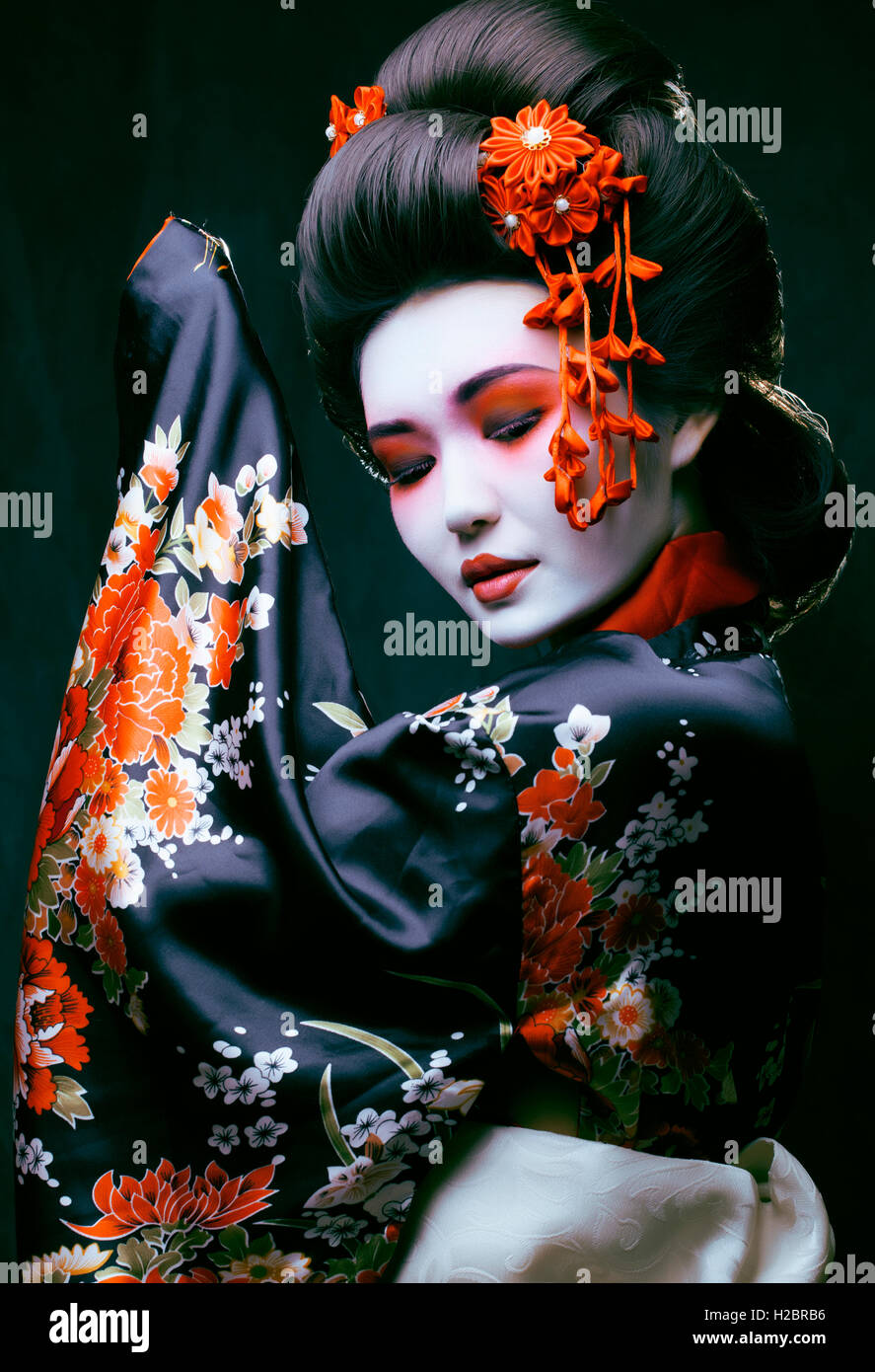 young pretty geisha in kimono Stock Photo - Alamy