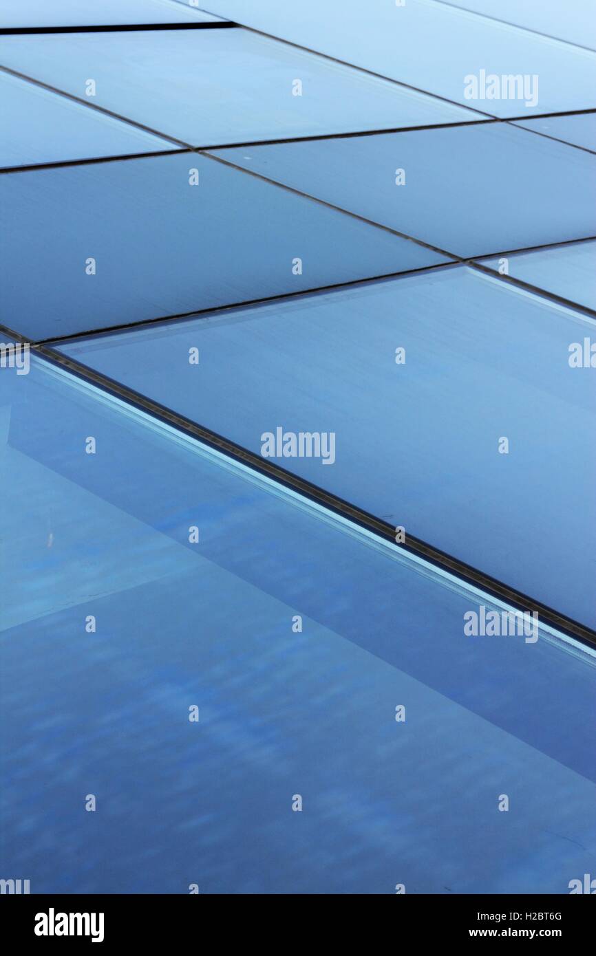 Angle slanted hi-res stock photography and images - Alamy