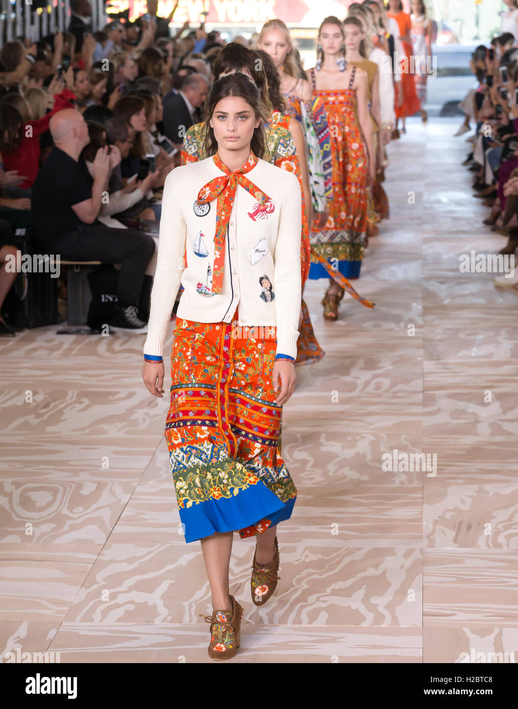 NEW YORK, NY - SEPTEMBER 13, 2016: Models walk the runway at Tory Burch ...