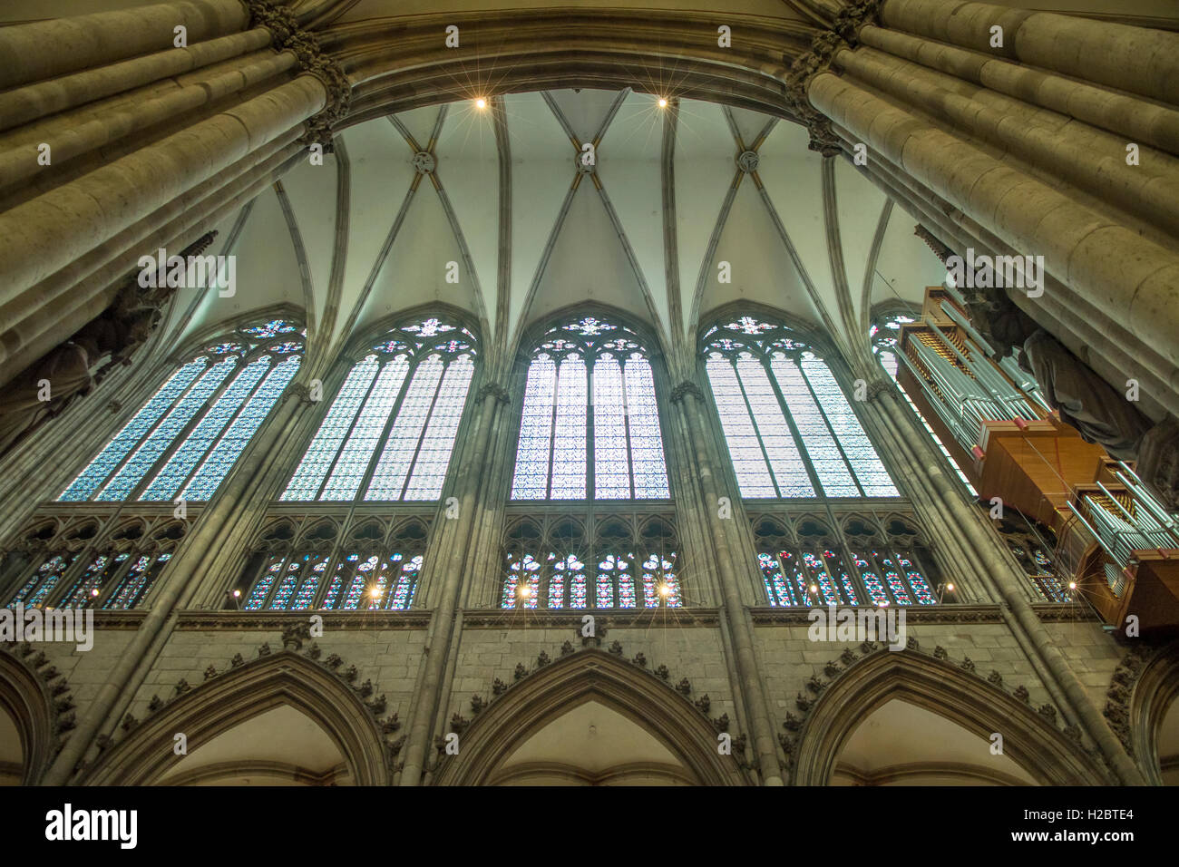 Cologne cathedral nave germany hi-res stock photography and images - Alamy