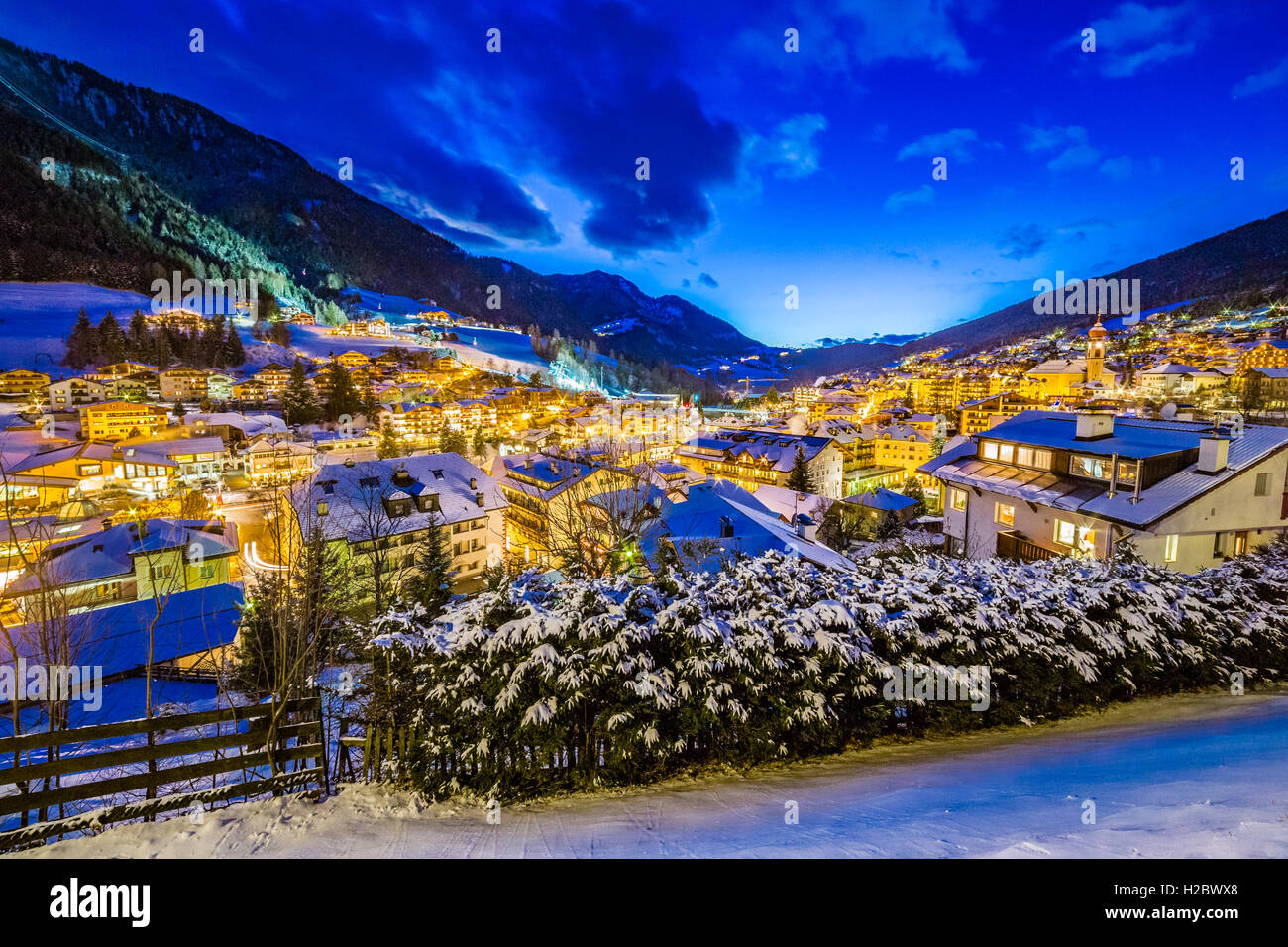 night landscape of an Alpine Village in Italy Stock Photo - Alamy
