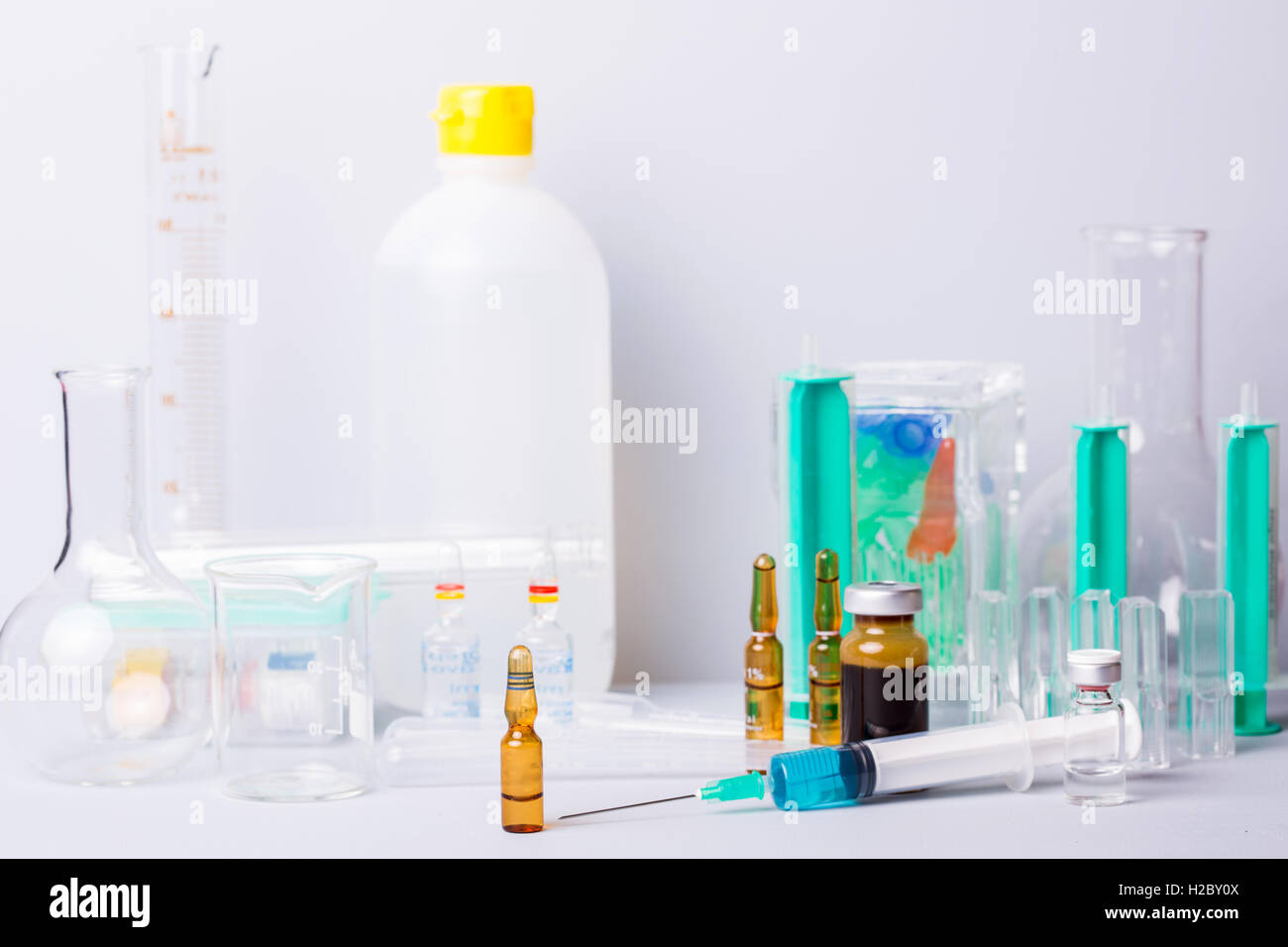 Microbio laboratory hi-res stock photography and images - Alamy
