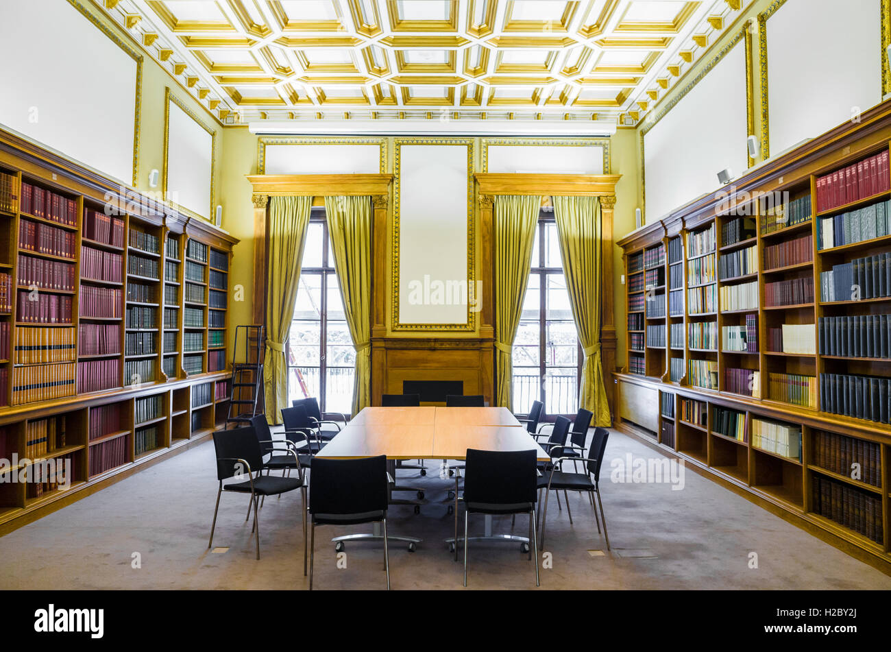 Wolfson room hi-res stock photography and images - Alamy