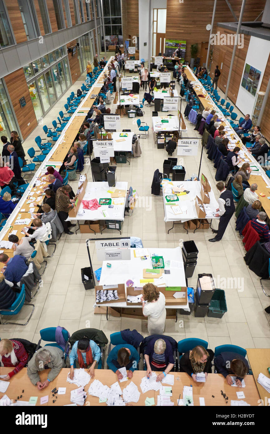 Vote count general election hi-res stock photography and images - Alamy