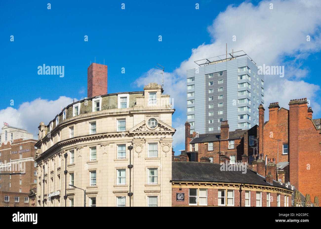 Leeds city centre leeds station hi-res stock photography and images - Alamy