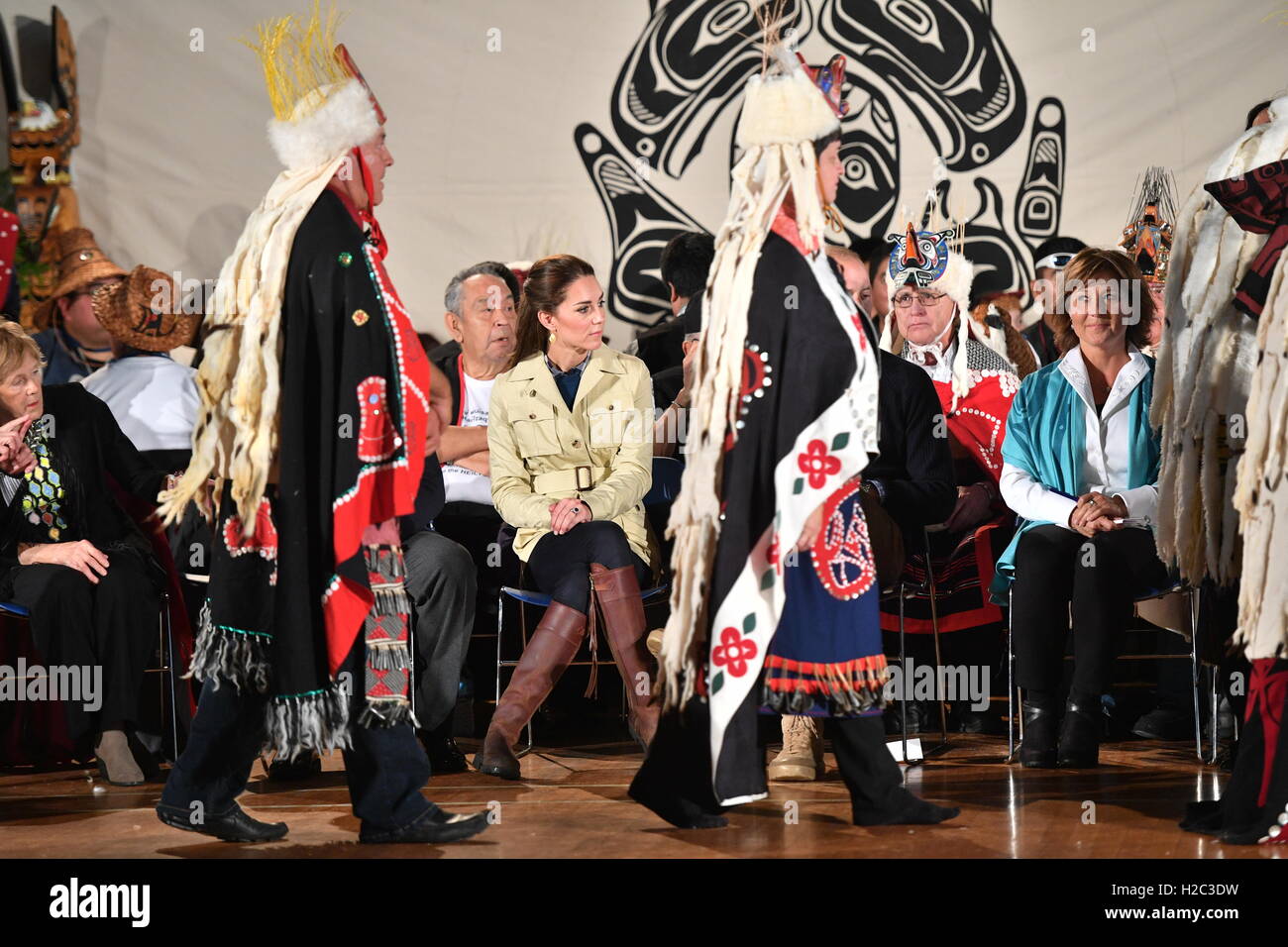 The Duke and Duchess of Cambridge are greeted with a traditional ...