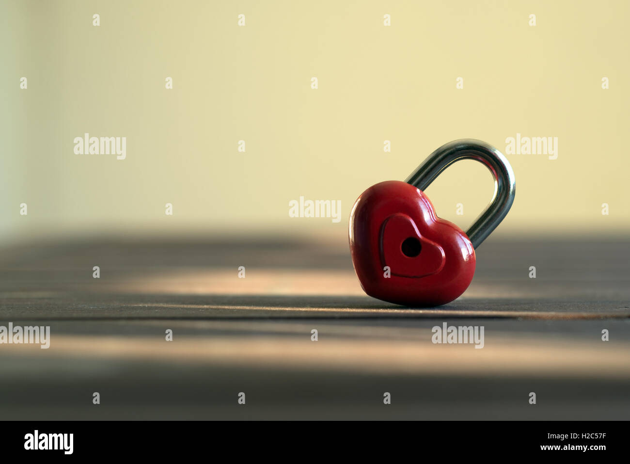 Closed heart hi-res stock photography and images - Alamy