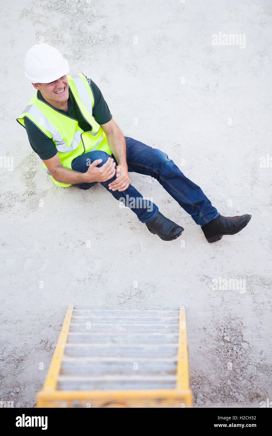 Leg fracture accident hi-res stock photography and images - Alamy
