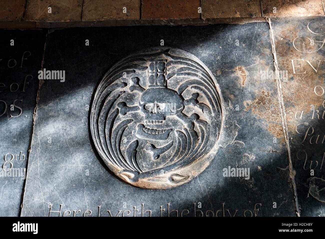Skull church uk medieval hi-res stock photography and images - Alamy