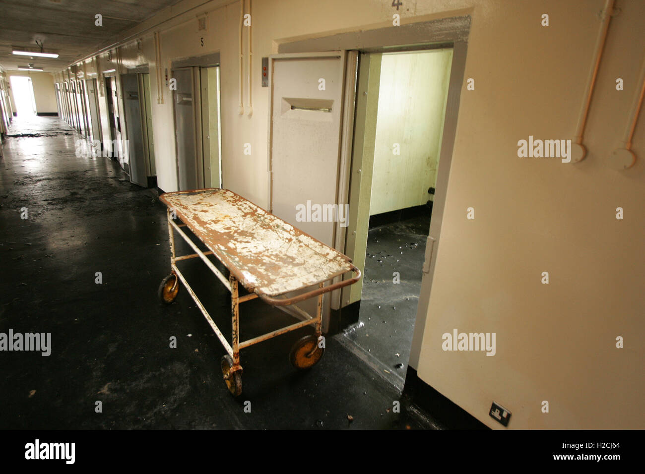Hmp maze prison hi-res stock photography and images - Alamy