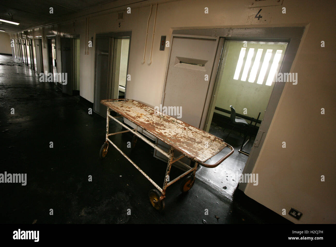 Hmp maze prison hi-res stock photography and images - Alamy