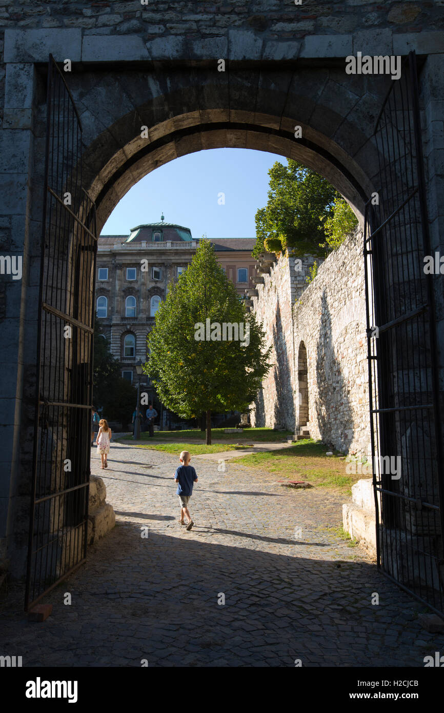 Pest castle hi-res stock photography and images - Alamy