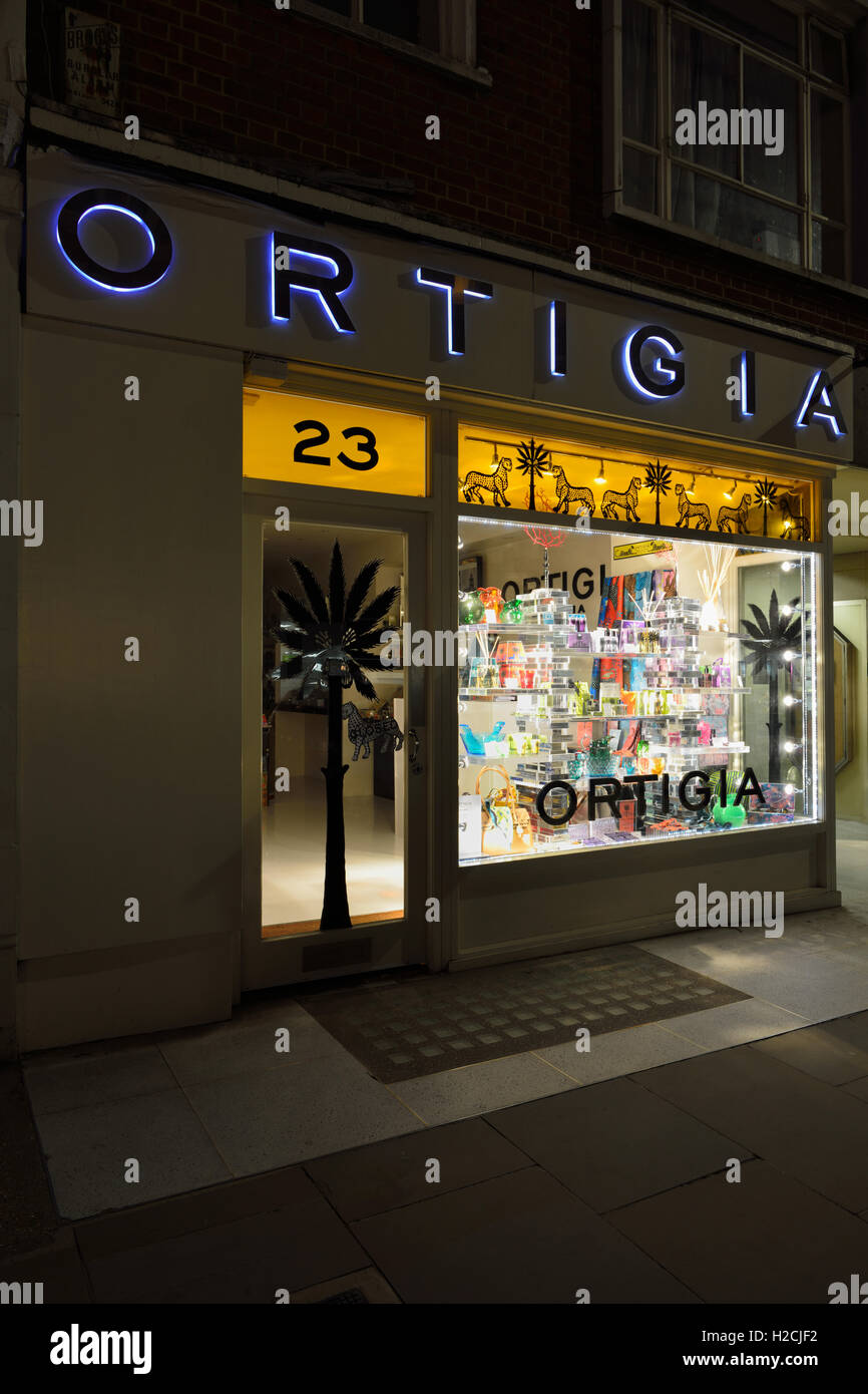 Shop, Marleybone High Street, Marylebone, London W1, United Kingdom ...