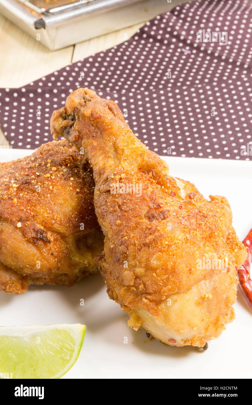fried crispy chicken on the dish and tray Stock Photo - Alamy