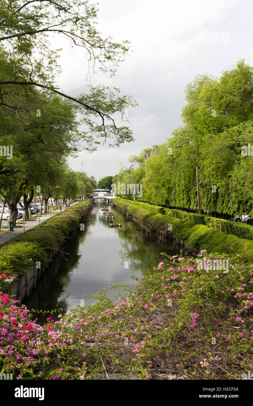 canel and park in bangkok Thailand Stock Photo - Alamy