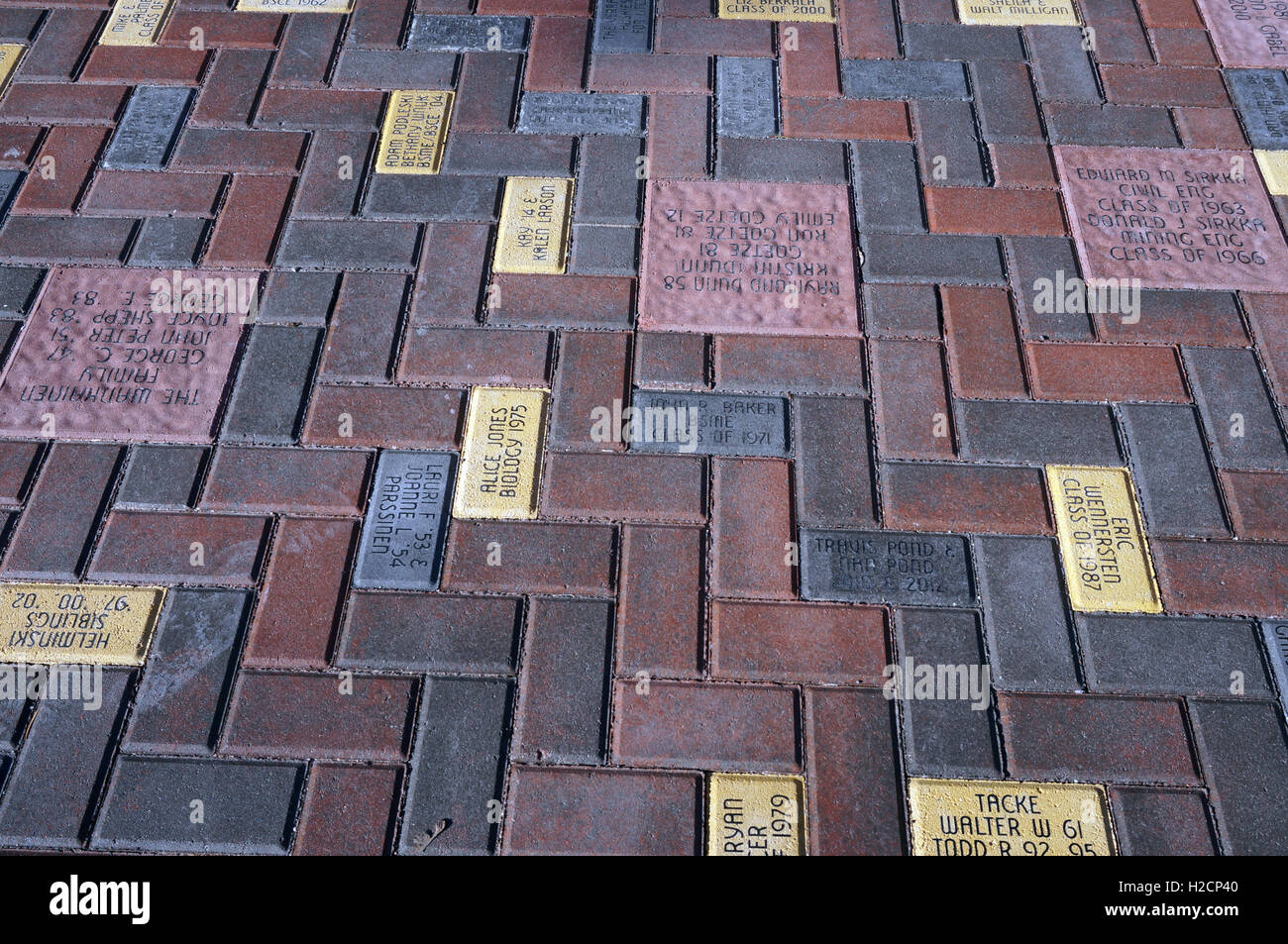 Memorial bricks hi-res stock photography and images - Alamy