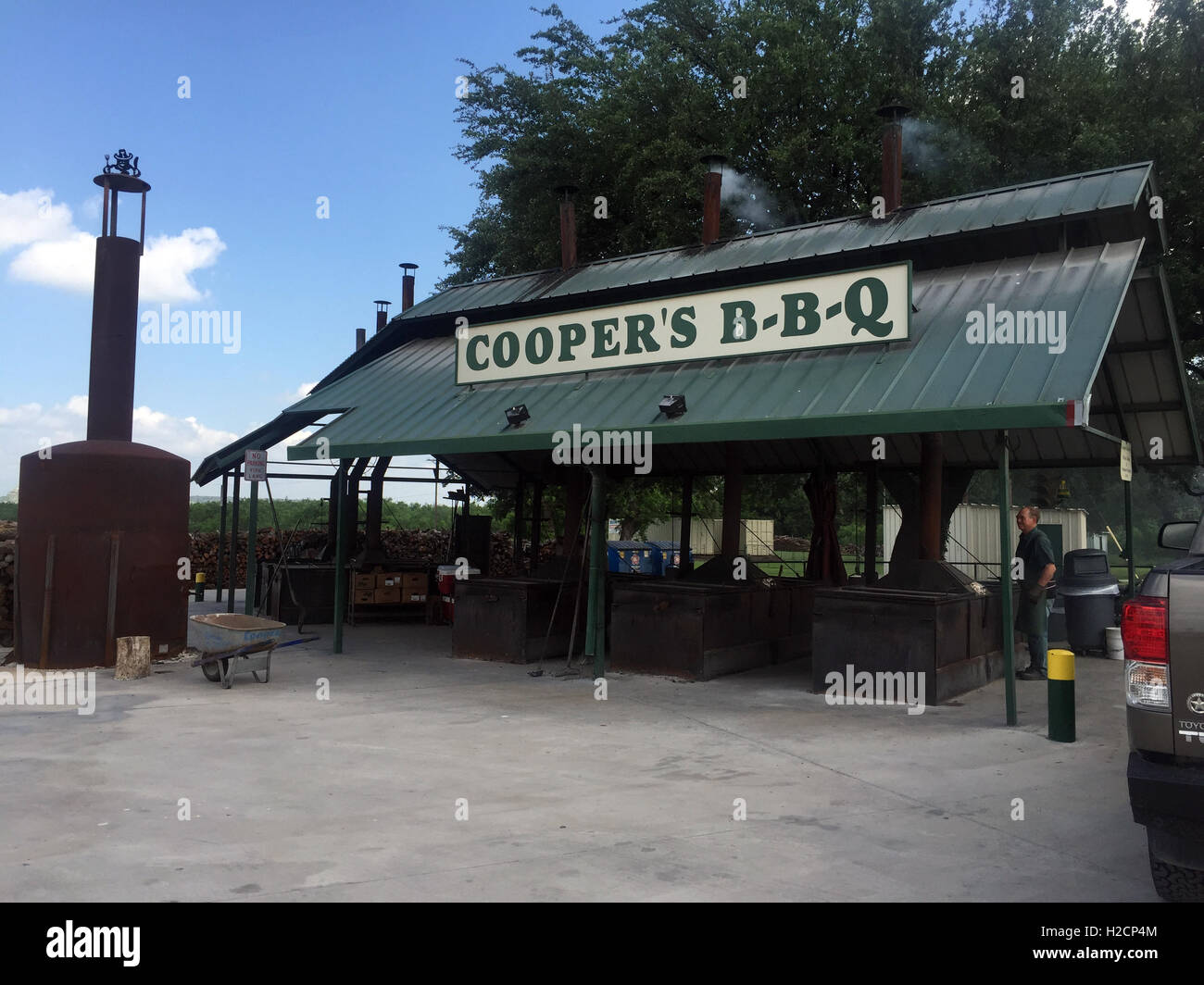 Pit barbecue restaurant hi-res stock photography and images - Alamy