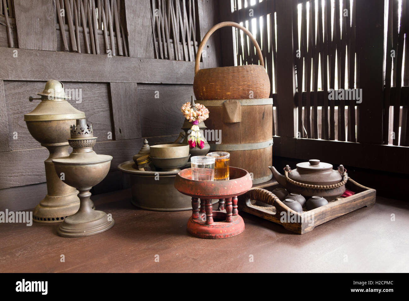 Vintage objects hi-res stock photography and images - Alamy