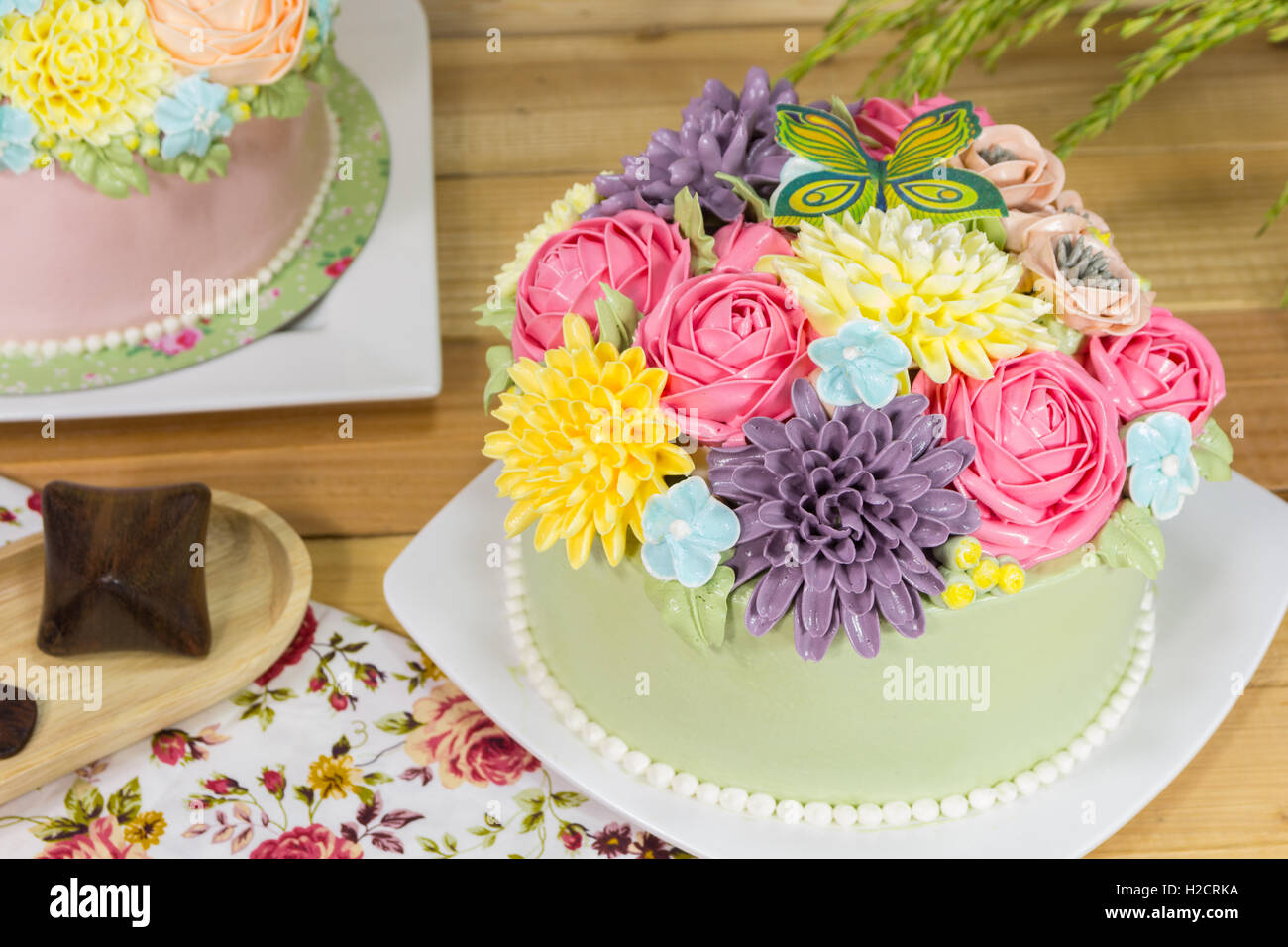 Beautiful decorative cake with flowers Stock Photo - Alamy