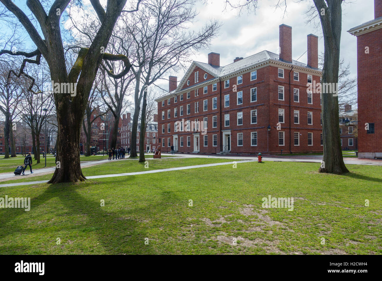 Harvard University Campus View Stock Photos & Harvard University Campus ...