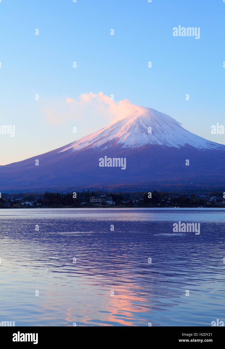 Image of fuji mountain hi-res stock photography and images - Alamy