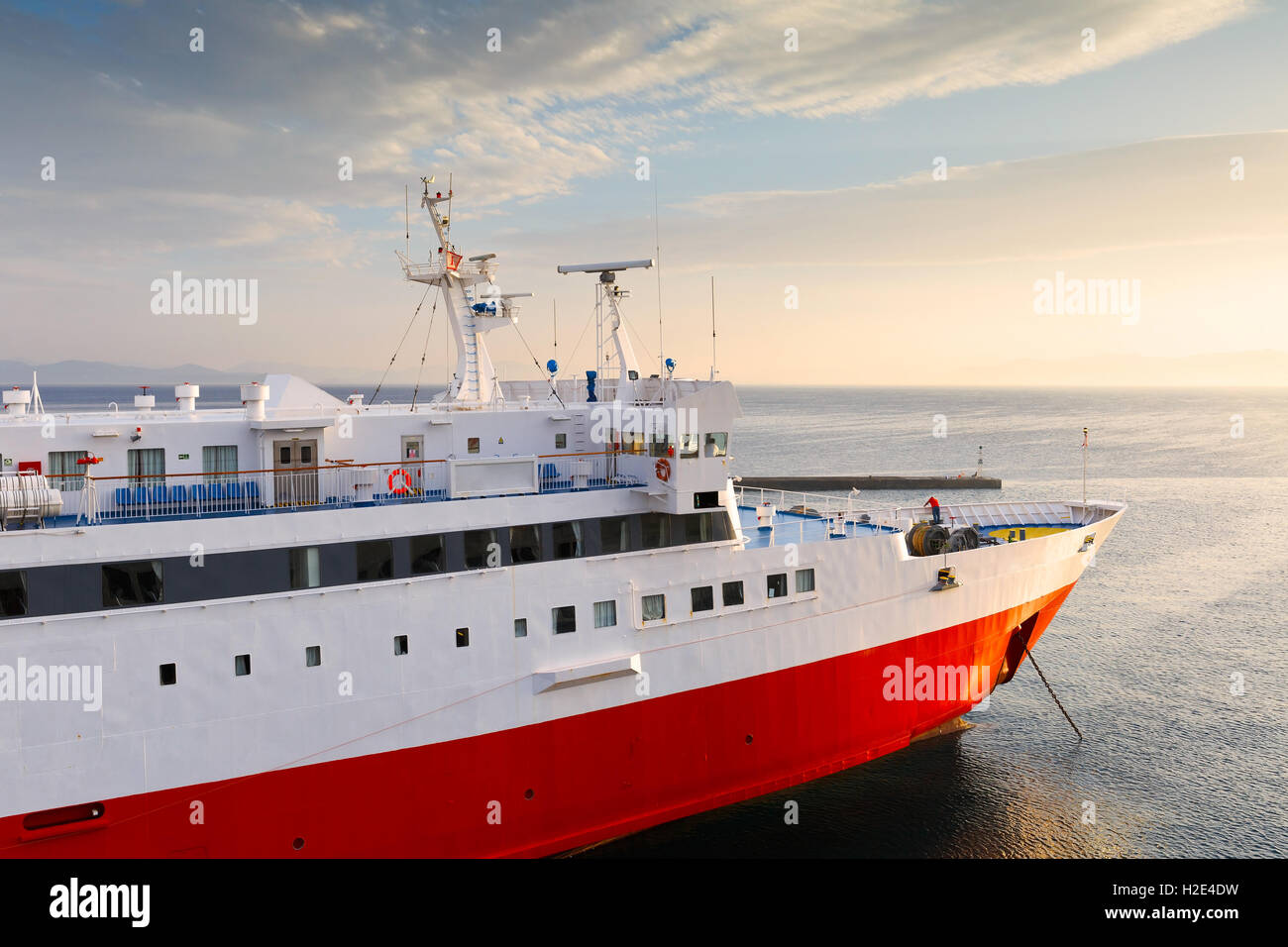 Ferry in the port of Rafina in Athens Stock Photo - Alamy